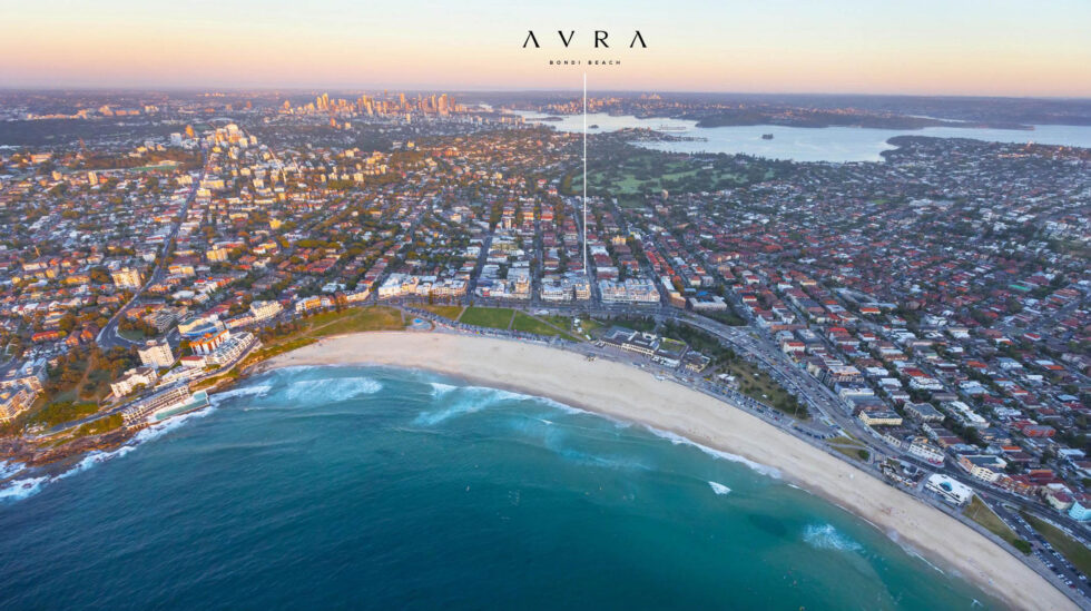 Avra Bondi Beach | Clutch